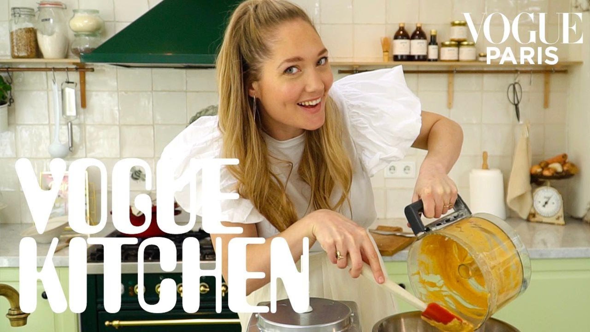 Voir Rens Kroes cooks her healthy vegan 'mac & cheese' recipe | Vogue ...