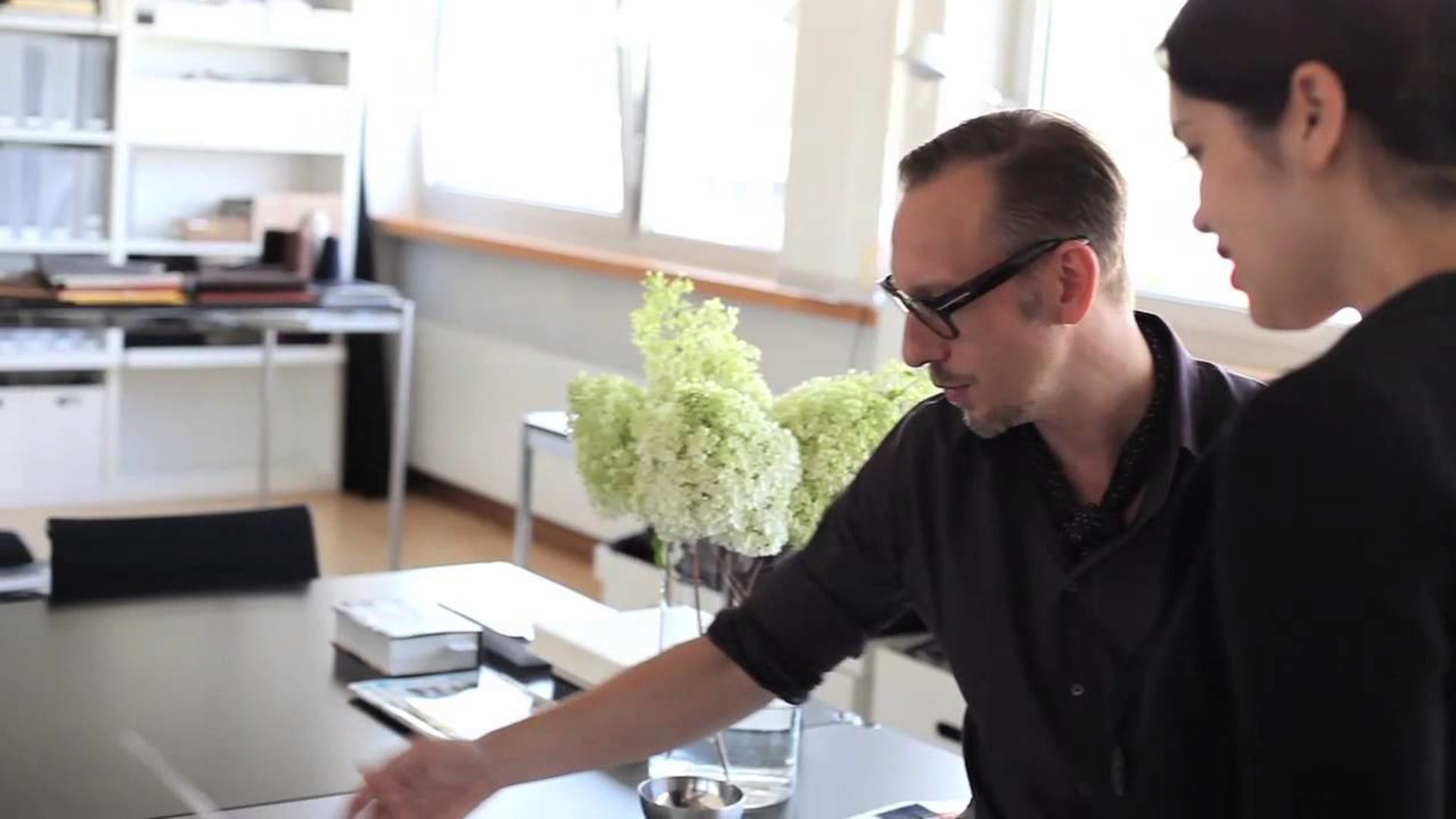 Watch Zu Besuch im Fashion-Atelier von windsor. – Chefdesigner Frank ...