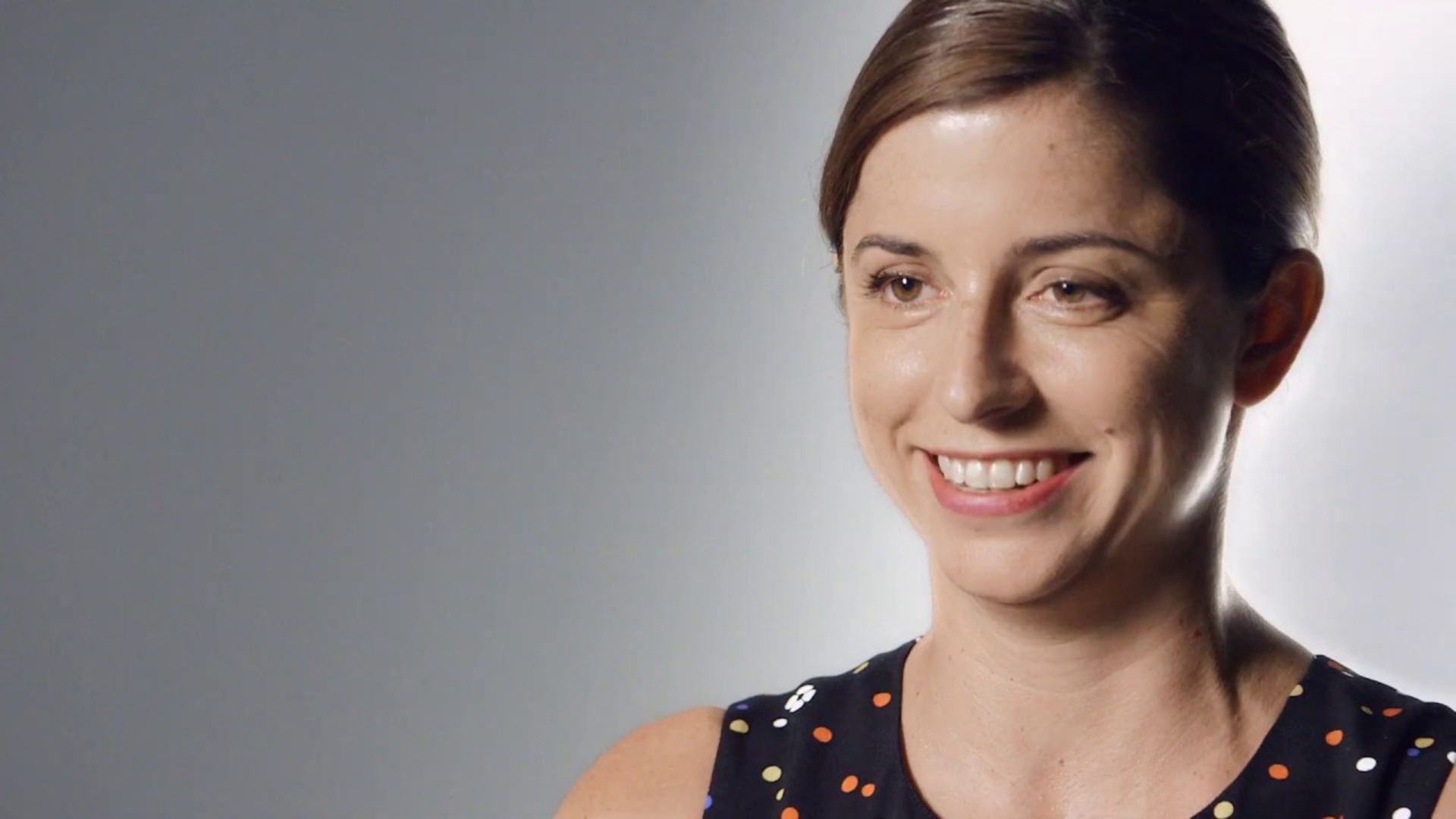 Watch Emily Holt's Designer Dress and Handbag | From the Vogue Closet ...