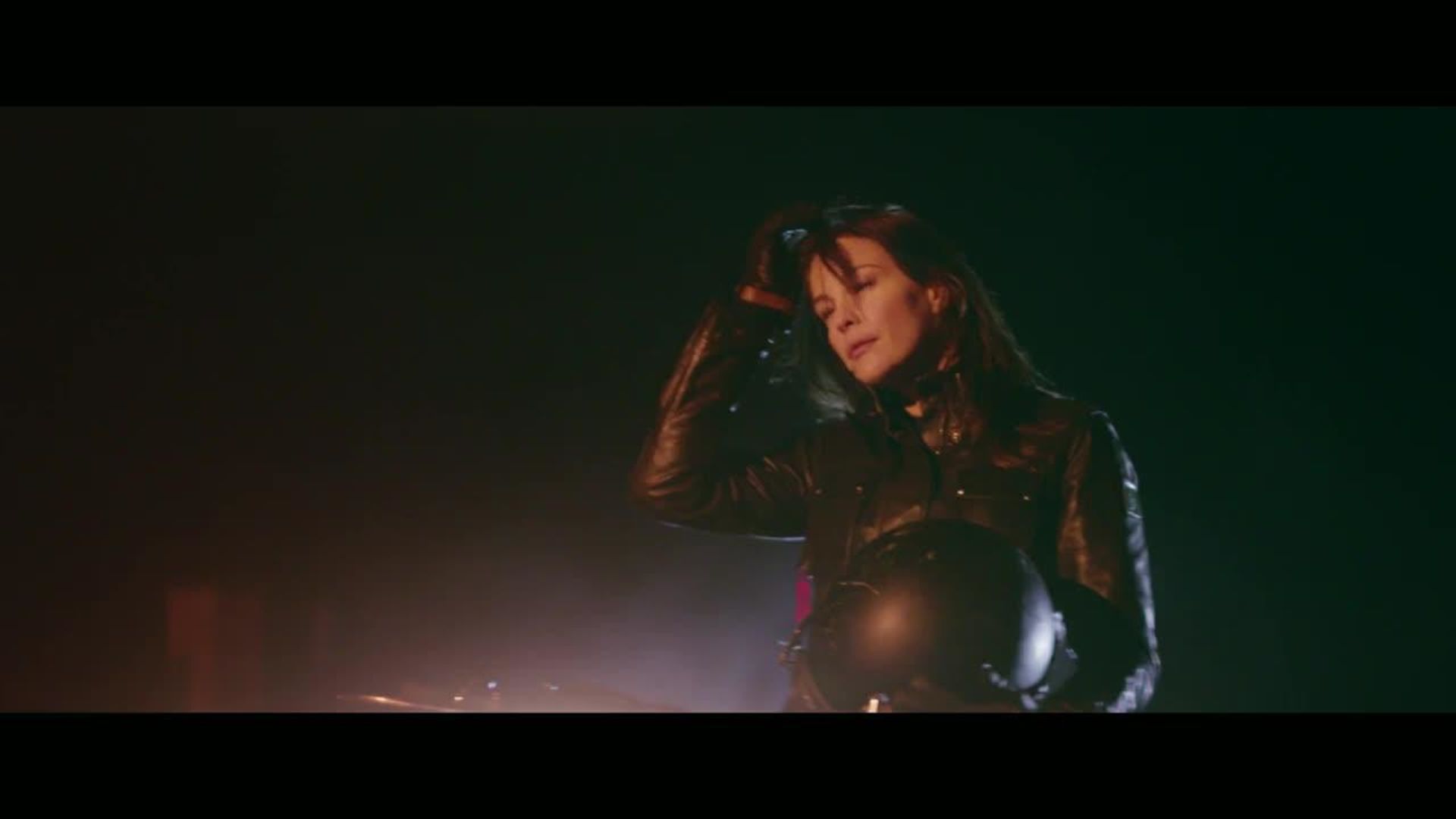 Watch Liv Tyler per Belstaff: Falling Up | Vogue Italia