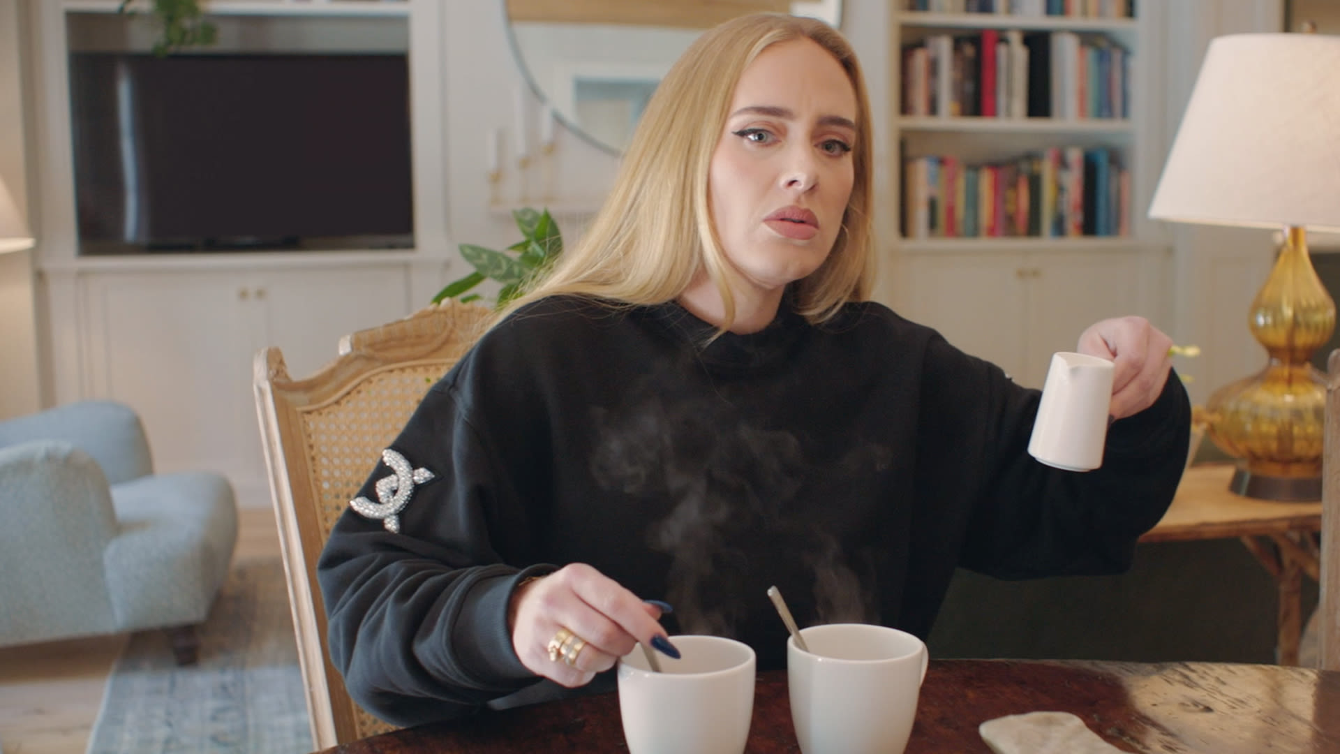 Ver 73 preguntas (y alguna extra) para Adele | 73 preguntas | Vogue España