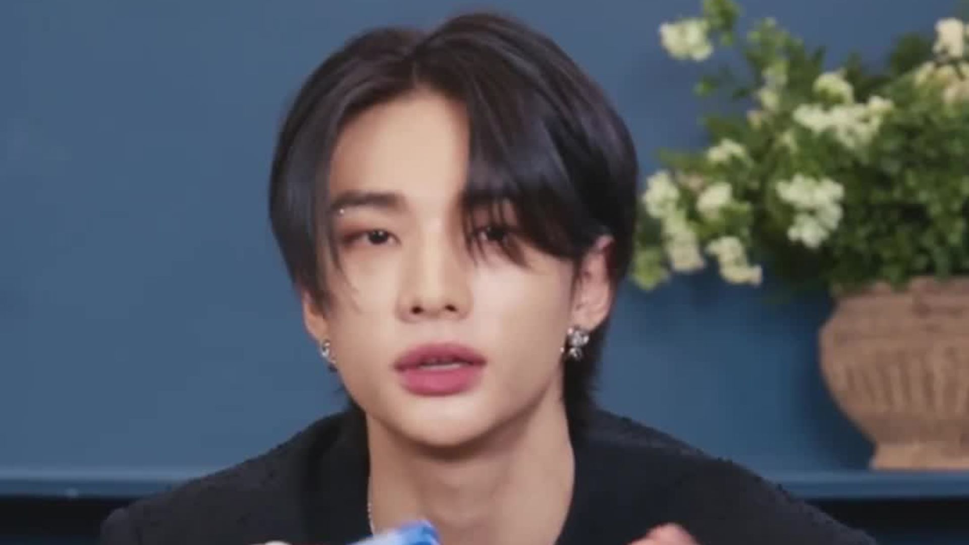 Ver Hyunjin de Stray Kids: su obsesión con el bálsamo labial | Vogue España