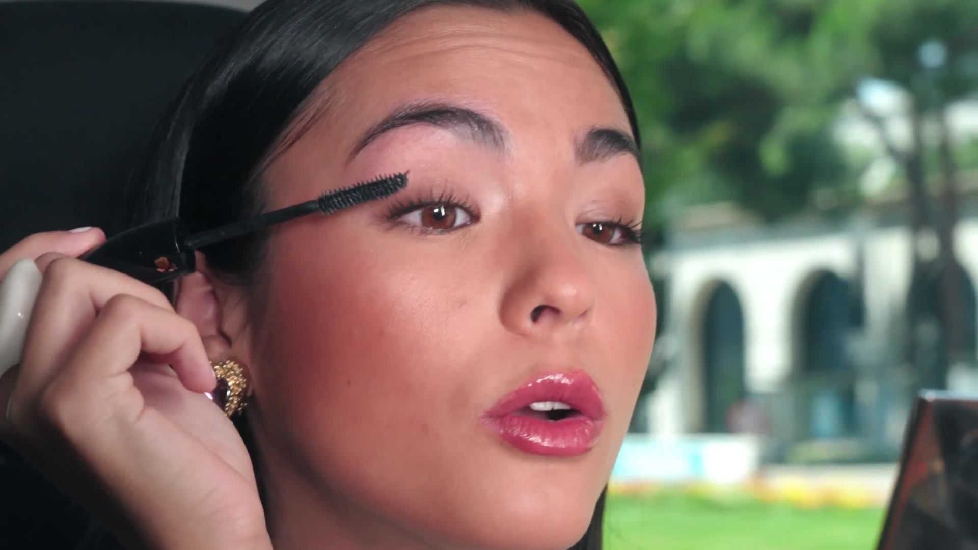 Ver Clara Kong (@clakovi): cómo iluminar la mirada con blush a toda ...