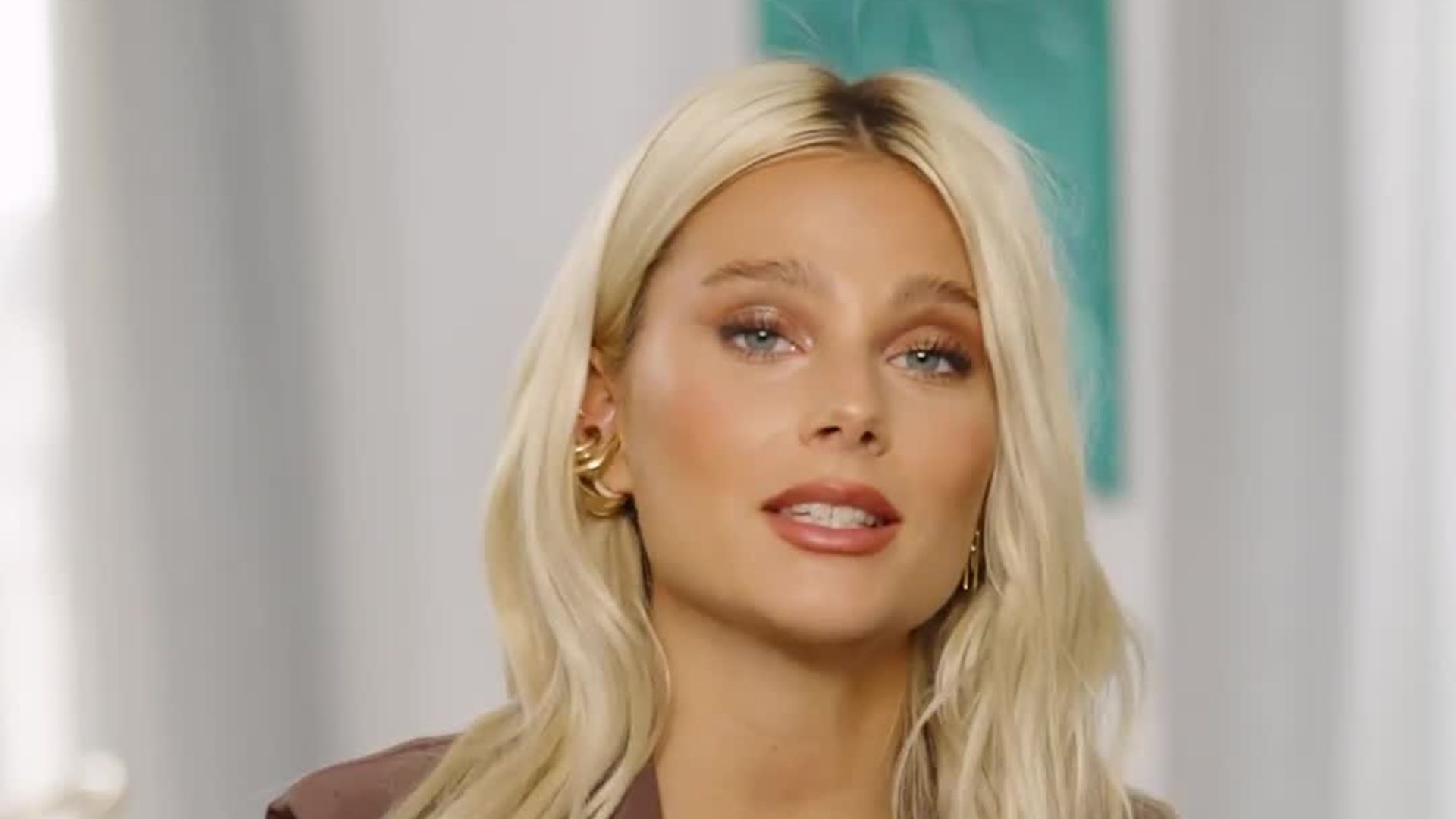 Ver Valentina Zenere: así sobrevive a tantos rodajes | Vogue España