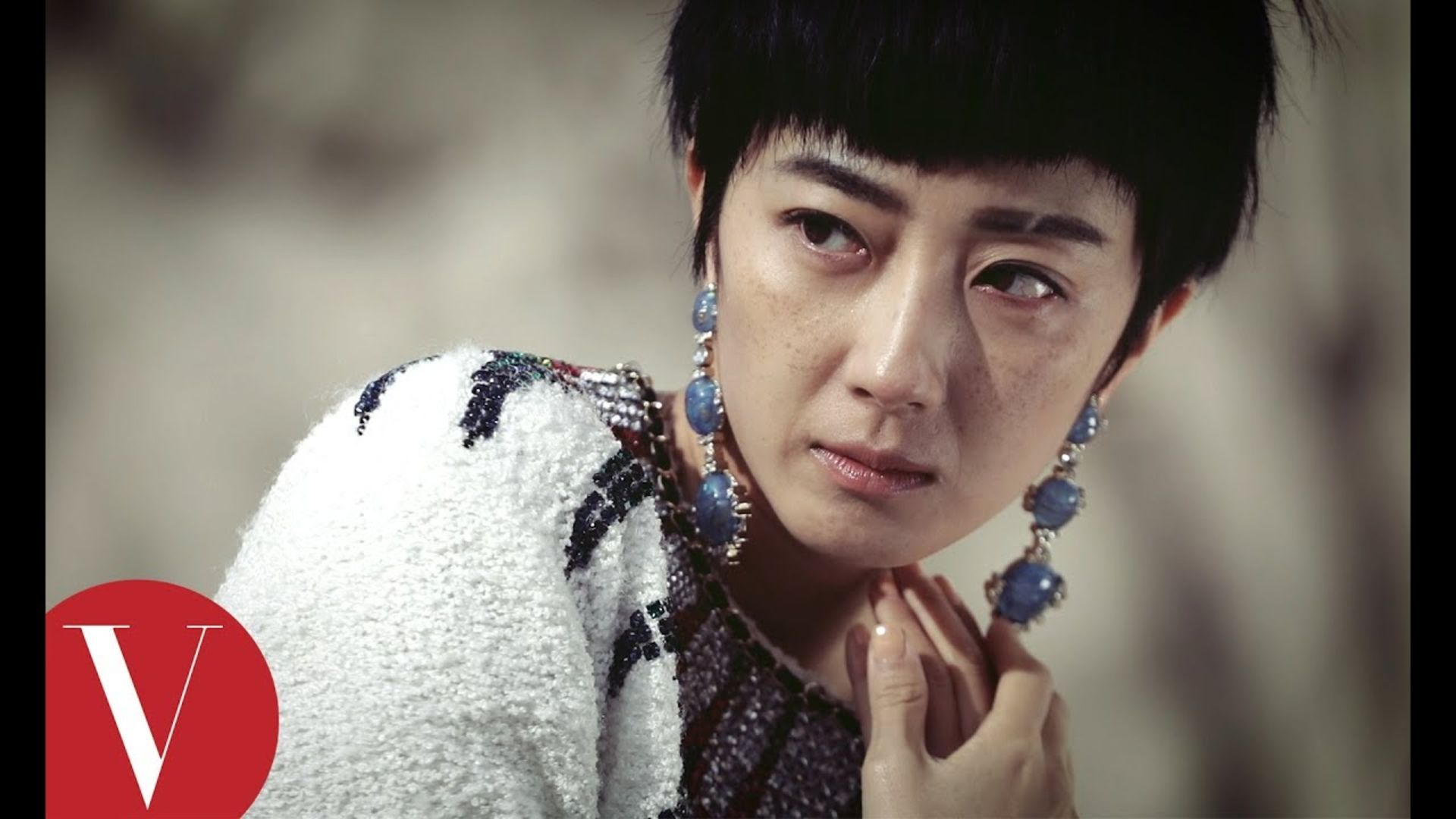 Watch 桂綸鎂 與你沒見過的巴黎｜201906 封面人物 | Vogue Taiwan