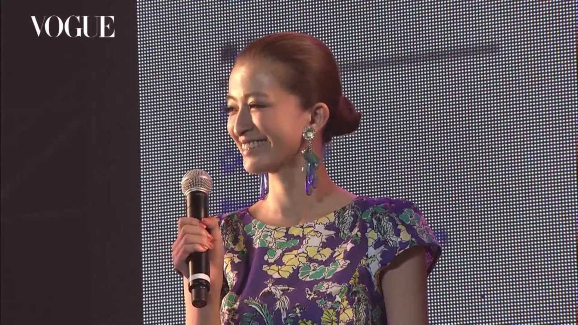Watch 2013SuperGirlsFesta「最強美少女盛典」日本模特兒 渡邊知夏子 走秀與訪問 | Vogue Taiwan