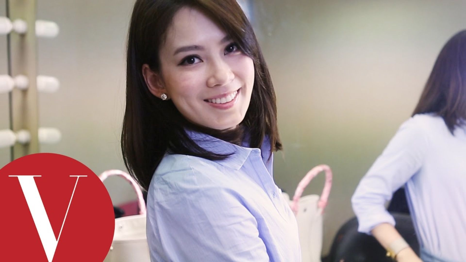 Watch 搜包！打開 Melody殷悅化妝包原來必備..........｜女星請分享 | Vogue Taiwan