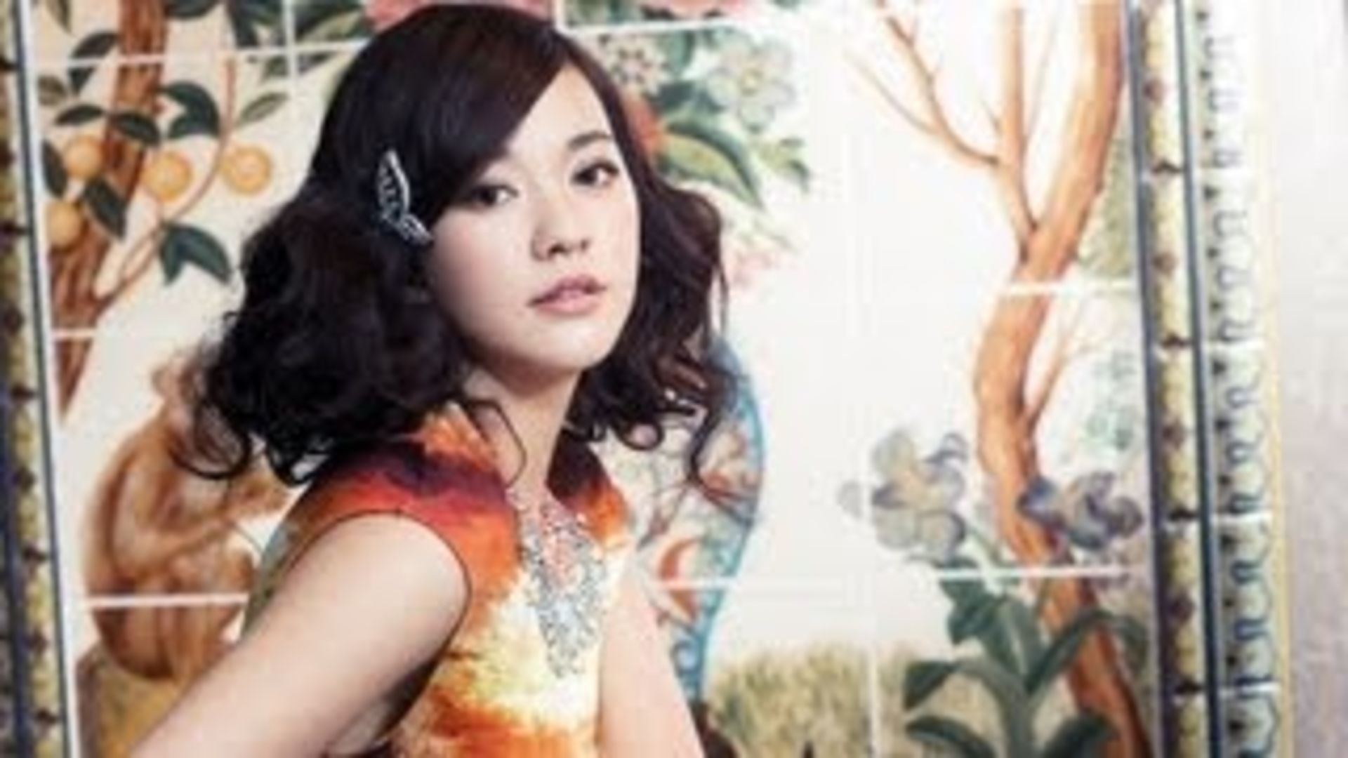 Watch 陳意涵 超級行動派Decisive girl │封面故事 | Vogue Taiwan