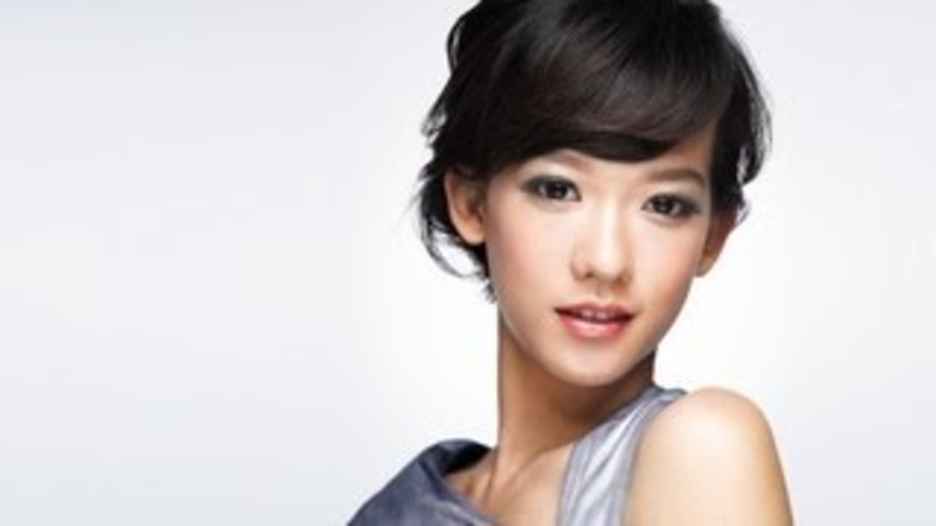 Watch 2013春夏妝容 孟耿如示範糖果甜美妝 | Vogue Taiwan