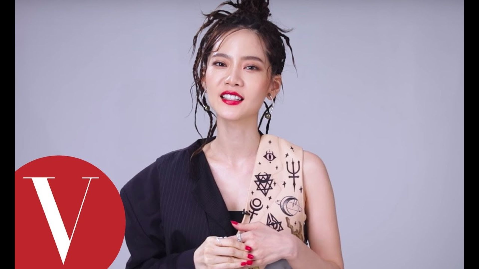 Watch 七位名人悄悄話！最討厭自己身材的哪個部位？｜人物特寫 | Vogue Taiwan