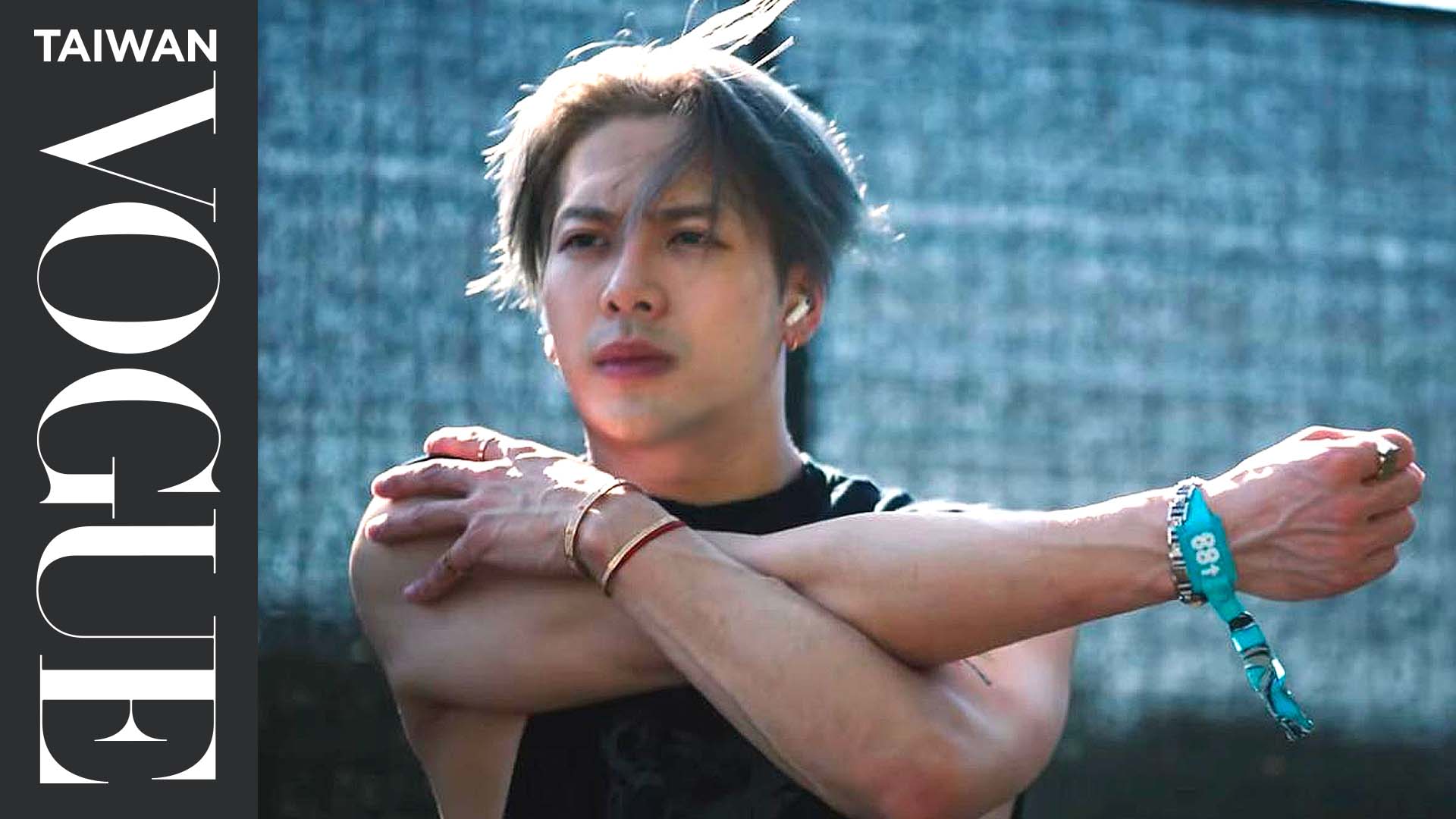 Watch 直擊王嘉爾演唱會幕後，親吐「運動員轉歌手」心路歷程 Jackson Wang Gets Ready｜Getting Ready ...