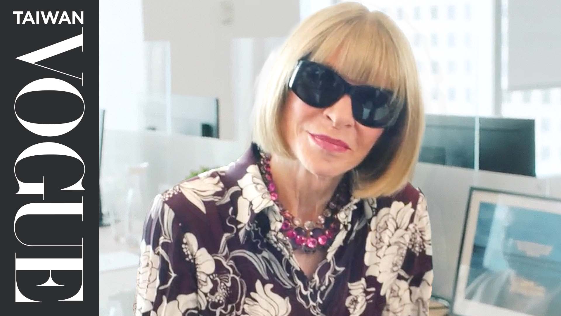 Watch 安娜溫圖二度登上73個快問快答：如不當總編輯想從事「衝突調解員」、Met Gala紅毯上只允許蕾哈娜遲到 73 Questions With Anna Wintour｜73個快問快 ...