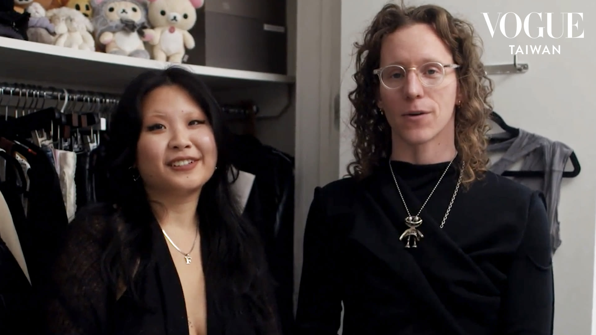 Watch 蒐藏超過200件Rick Owens單品的暗黑系情侶，對品牌的忠誠如同對彼此的忠誠｜人物專訪｜Vogue Taiwan | 人物 ...