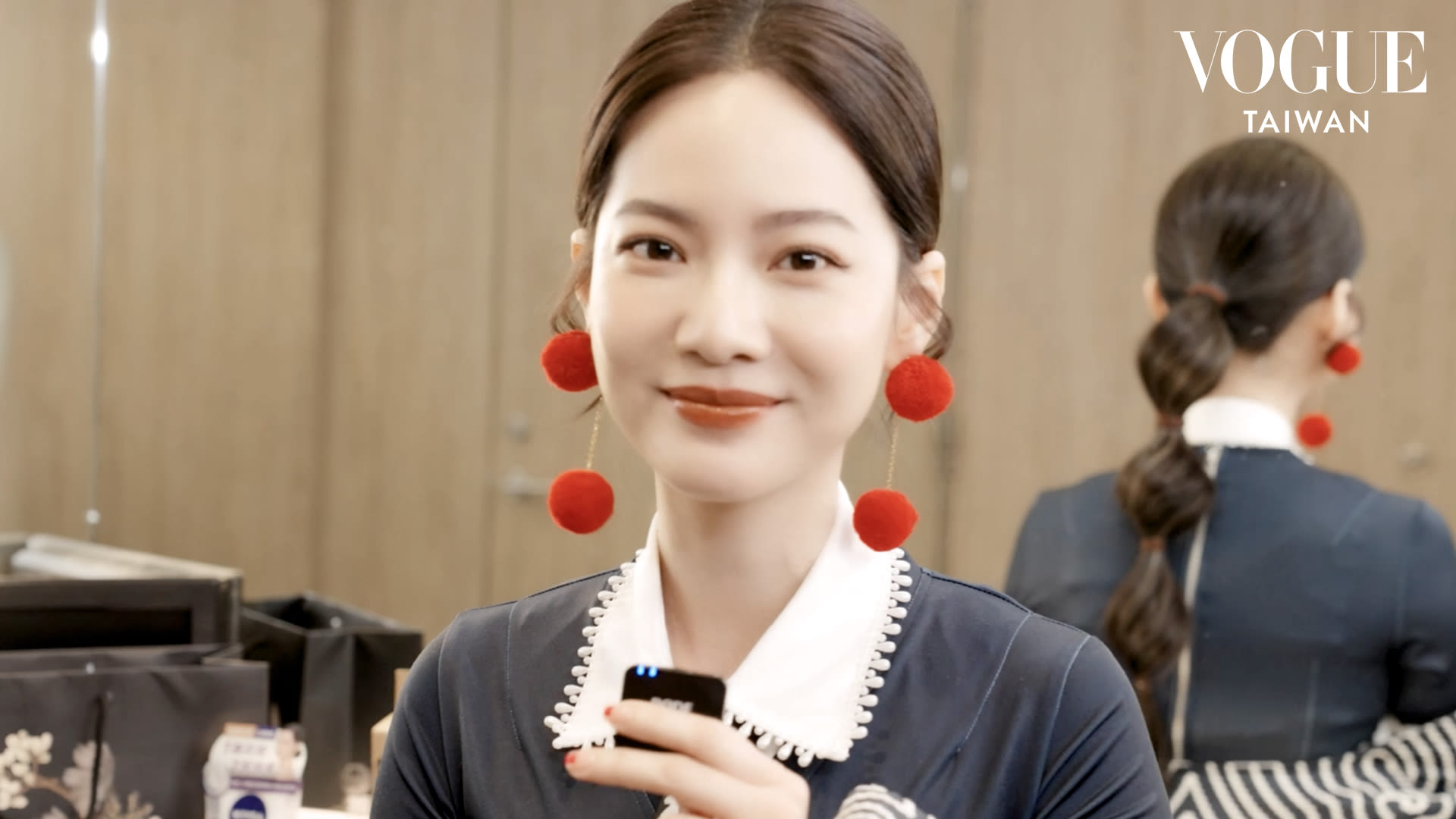 Watch 和曾之喬一起前往臺北時裝週2023AW！著JUST IN XX中西融合學院風洋裝出席記者會｜Getting Ready With｜Vogue Taiwan | Getting ...