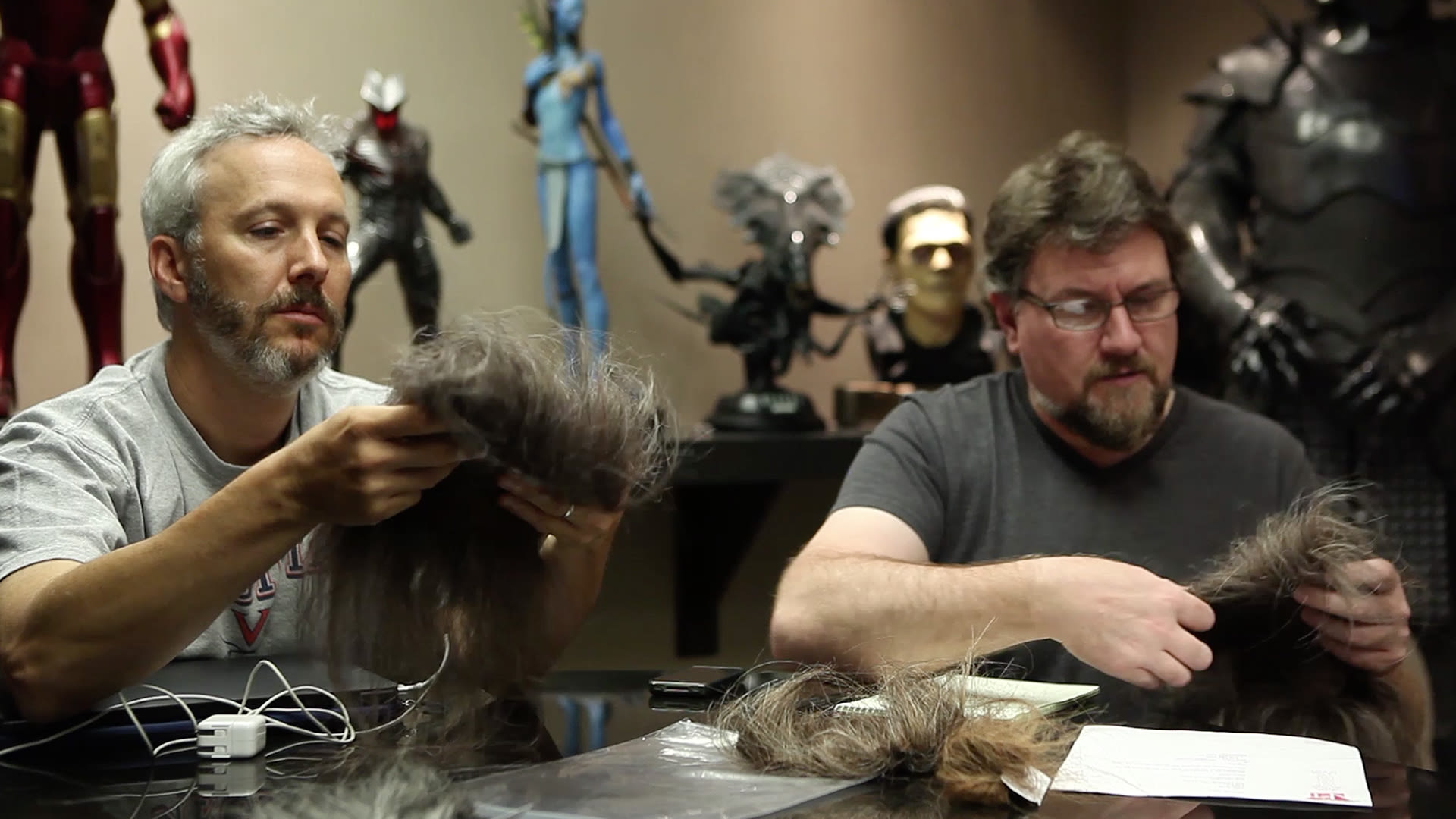 Watch How to Fabricate Alien Fur for a Giant Creature | How to Make a ...