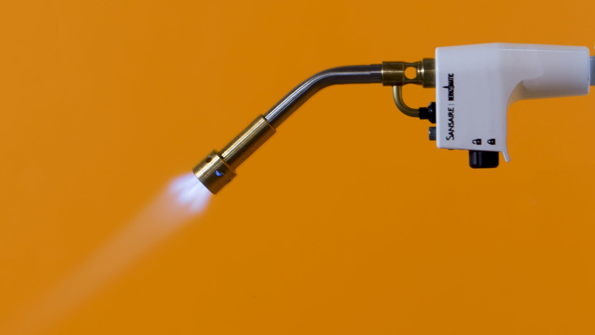 Watch Cooking With Fire: Testing the Sansaire Searing Kit for Sous Vide ...