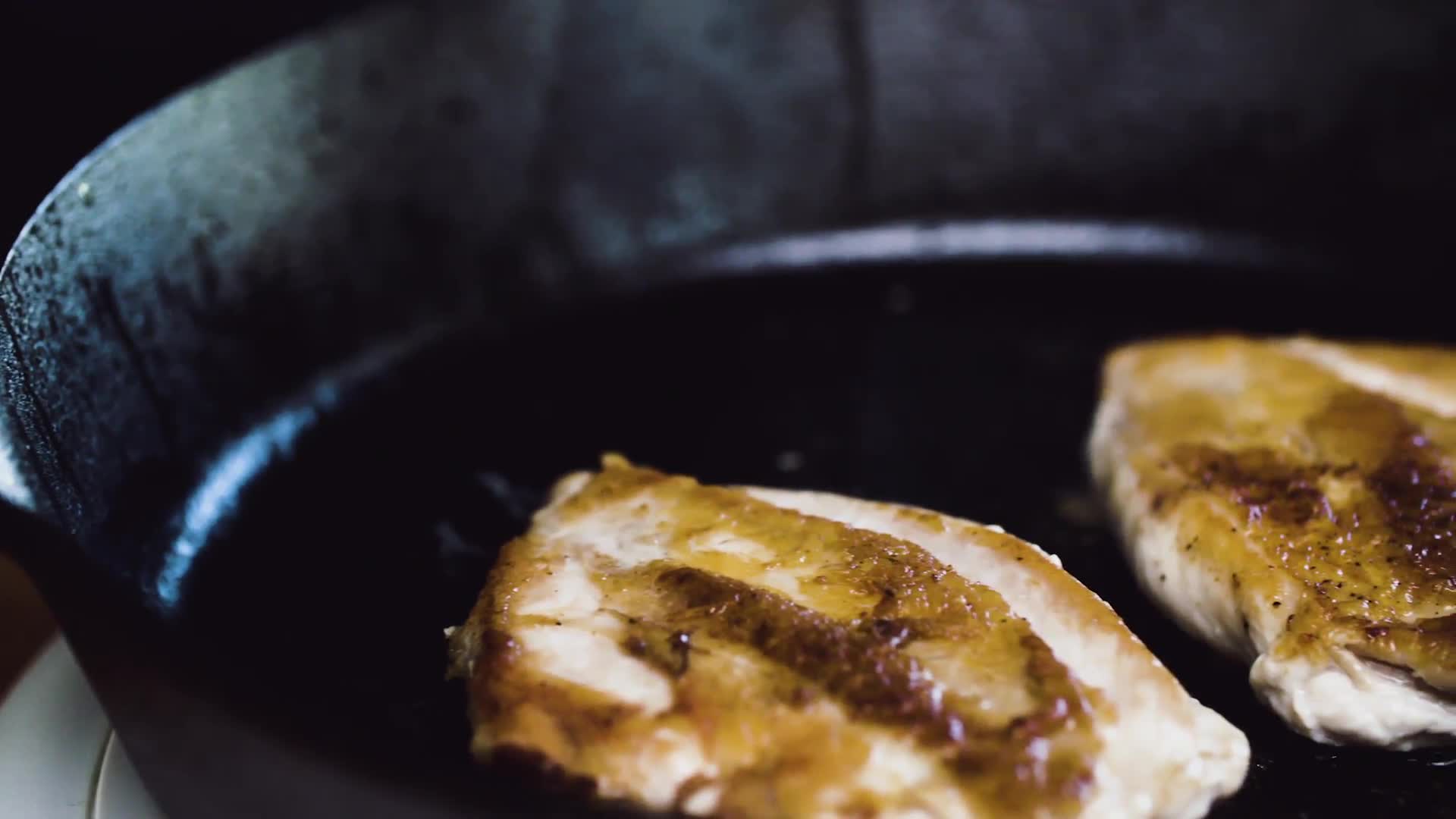 Watch The Scientific Secret to Making Crispy Chicken Skin | WIRED