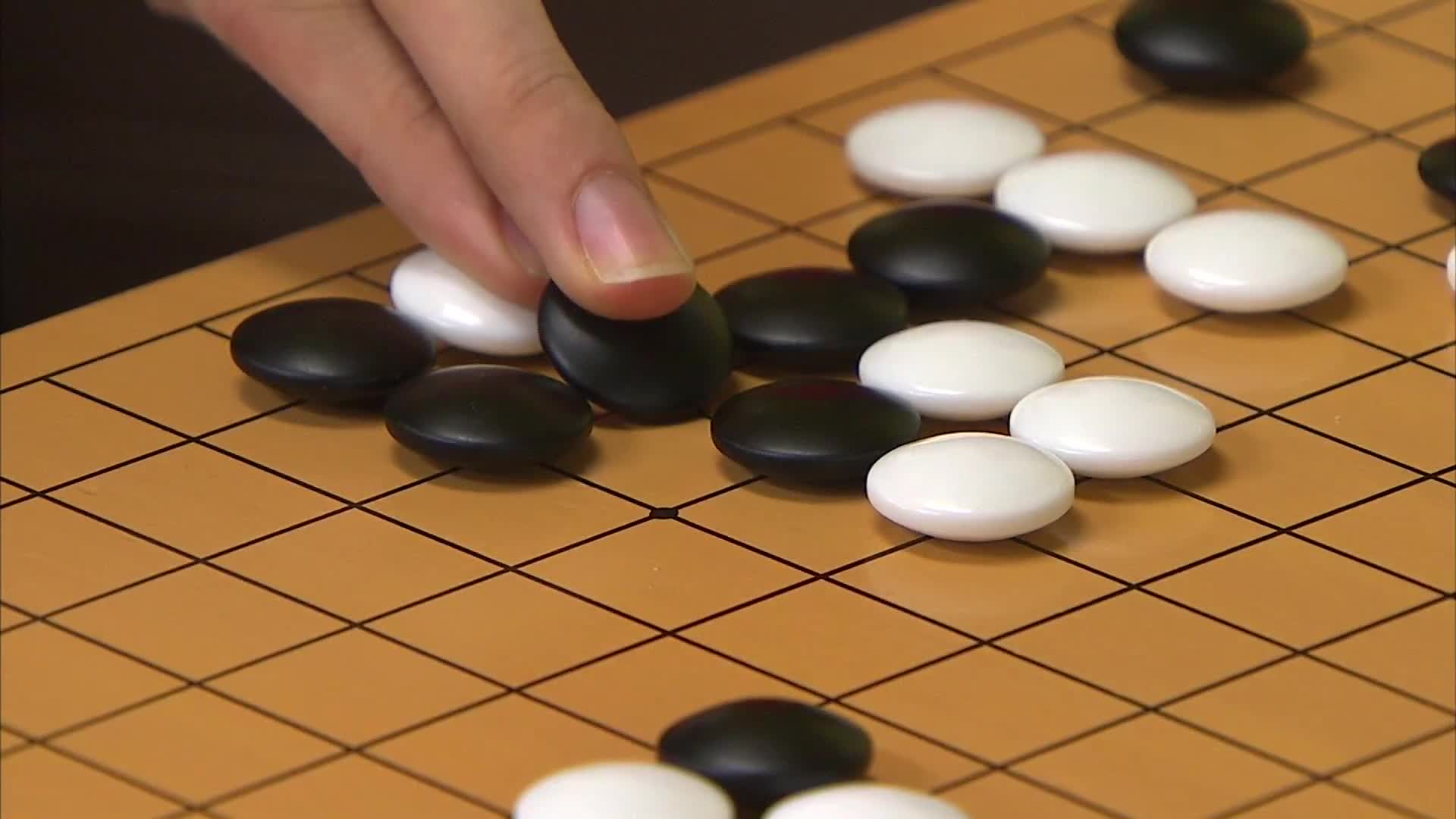 Watch AlphaGo Wins First Go Game in China with New AI Architecture | WIRED