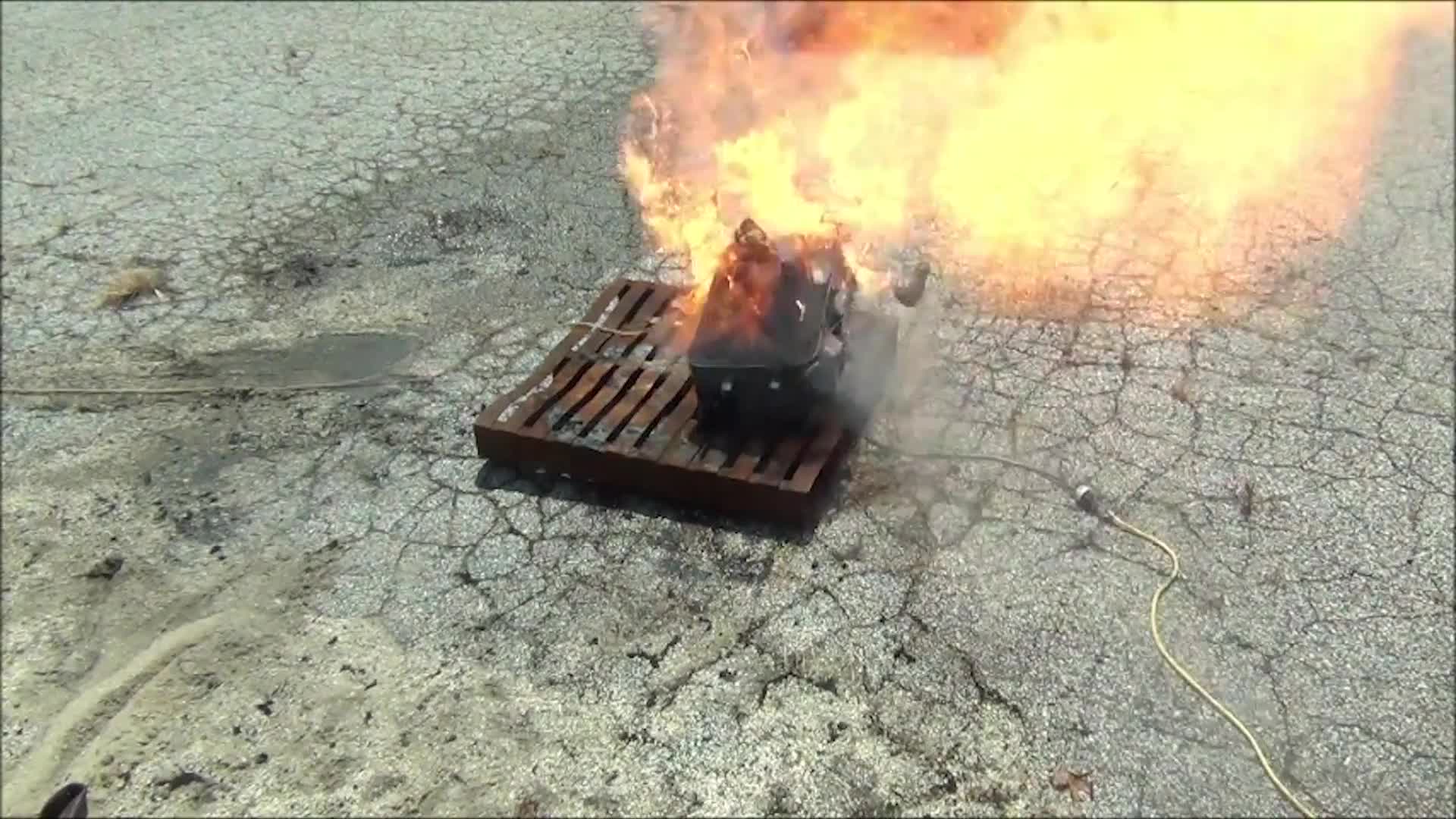 Watch Fiery Explosions Show Why the FAA Doesn’t Want Laptops in Luggage ...