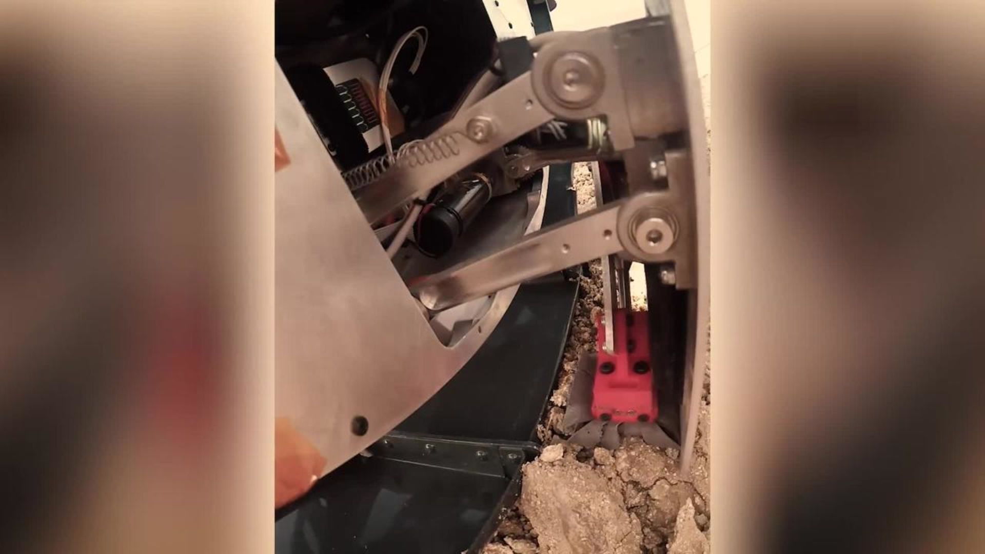 Watch DuAxel, il rover 2in1 della Nasa per i terreni piĂ¹ dissestati ...