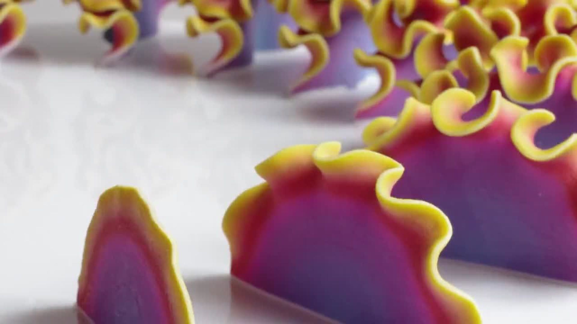 Watch Growing objects, le sculture in movimento ispirate alla natura ...