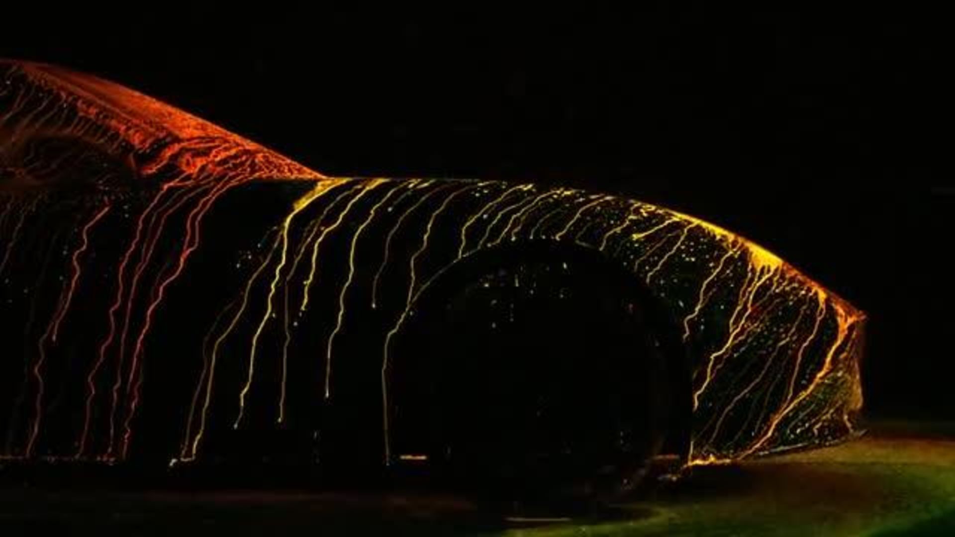 Watch La Ferrari California T colorata con vernici UV | Wired Italia