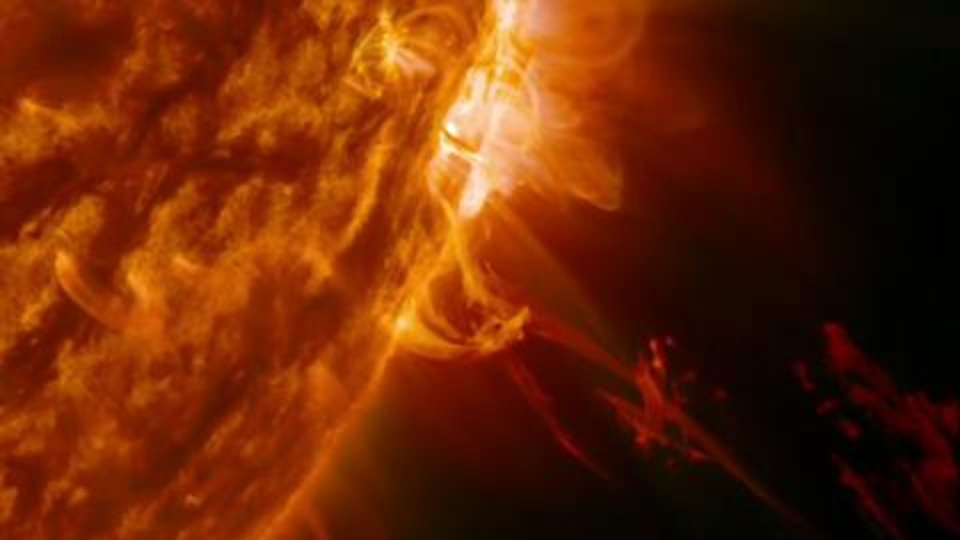 Watch Una fontana di plasma sulla superficie del Sole | Wired Italia