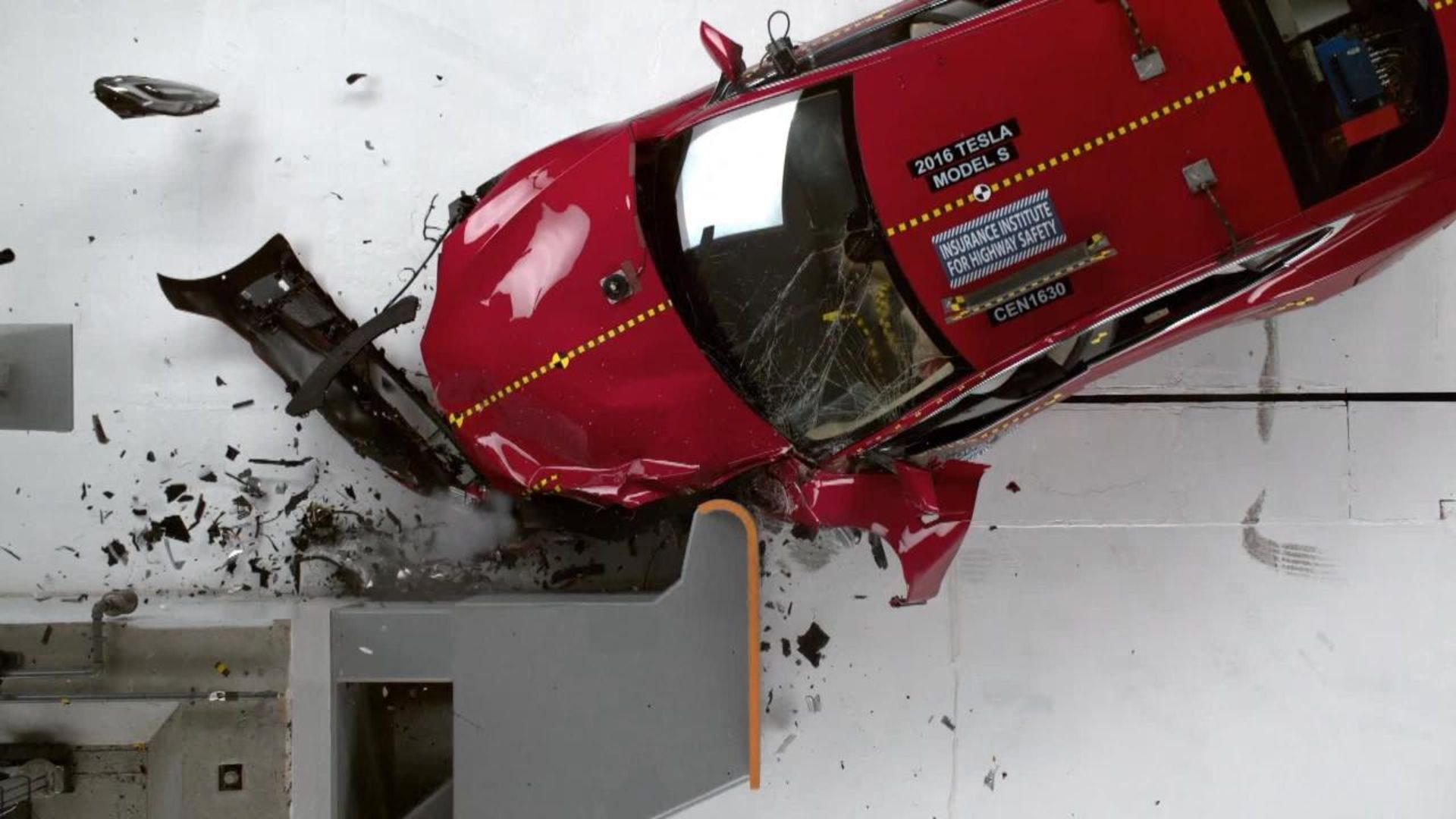 Watch Watch the Tesla Model S Fail to Ace Its Latest Crash Test | Wired ...