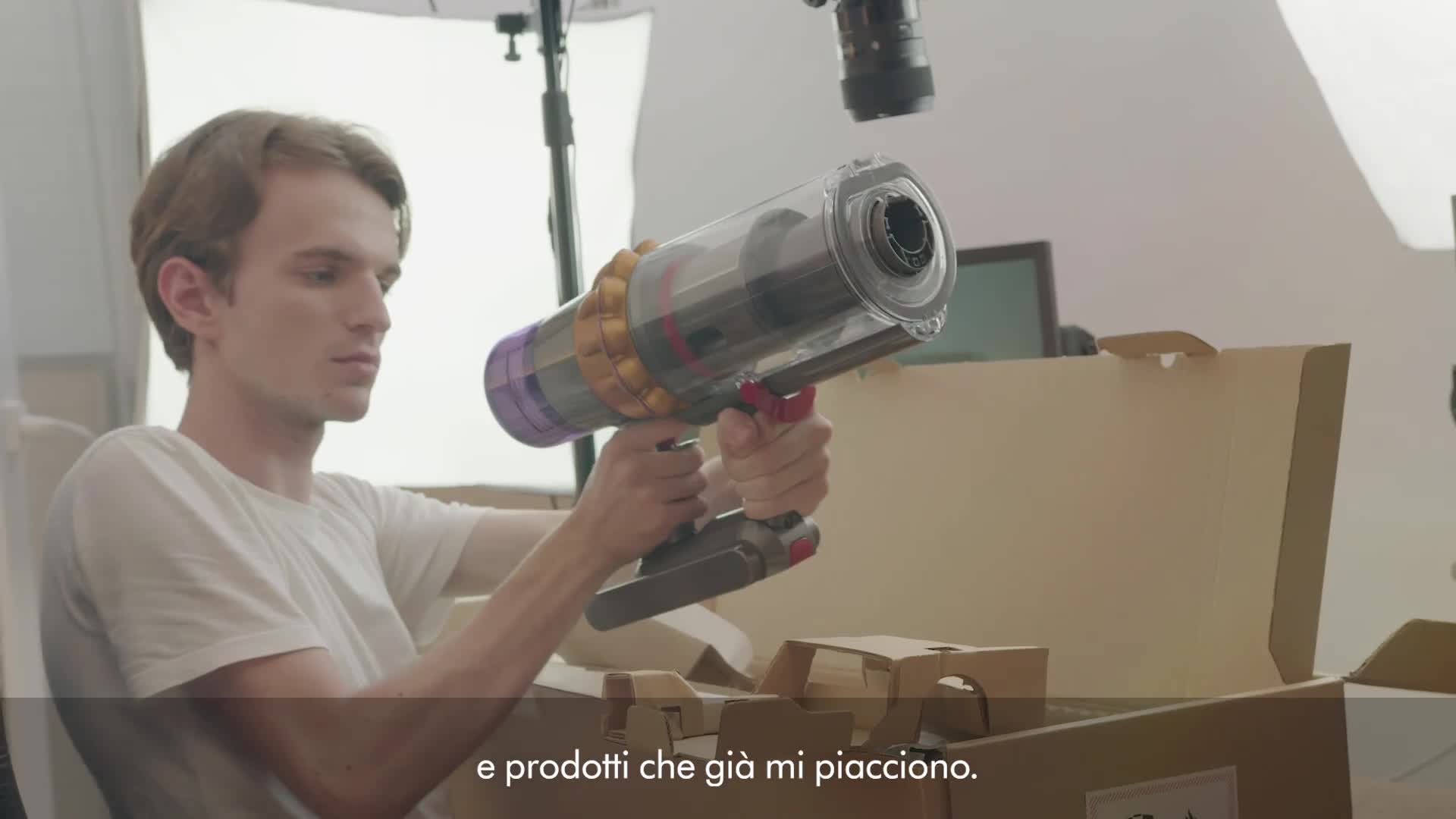 Watch Il tech influencer senza conflitti: a casa di Andrea Bentivegna ...