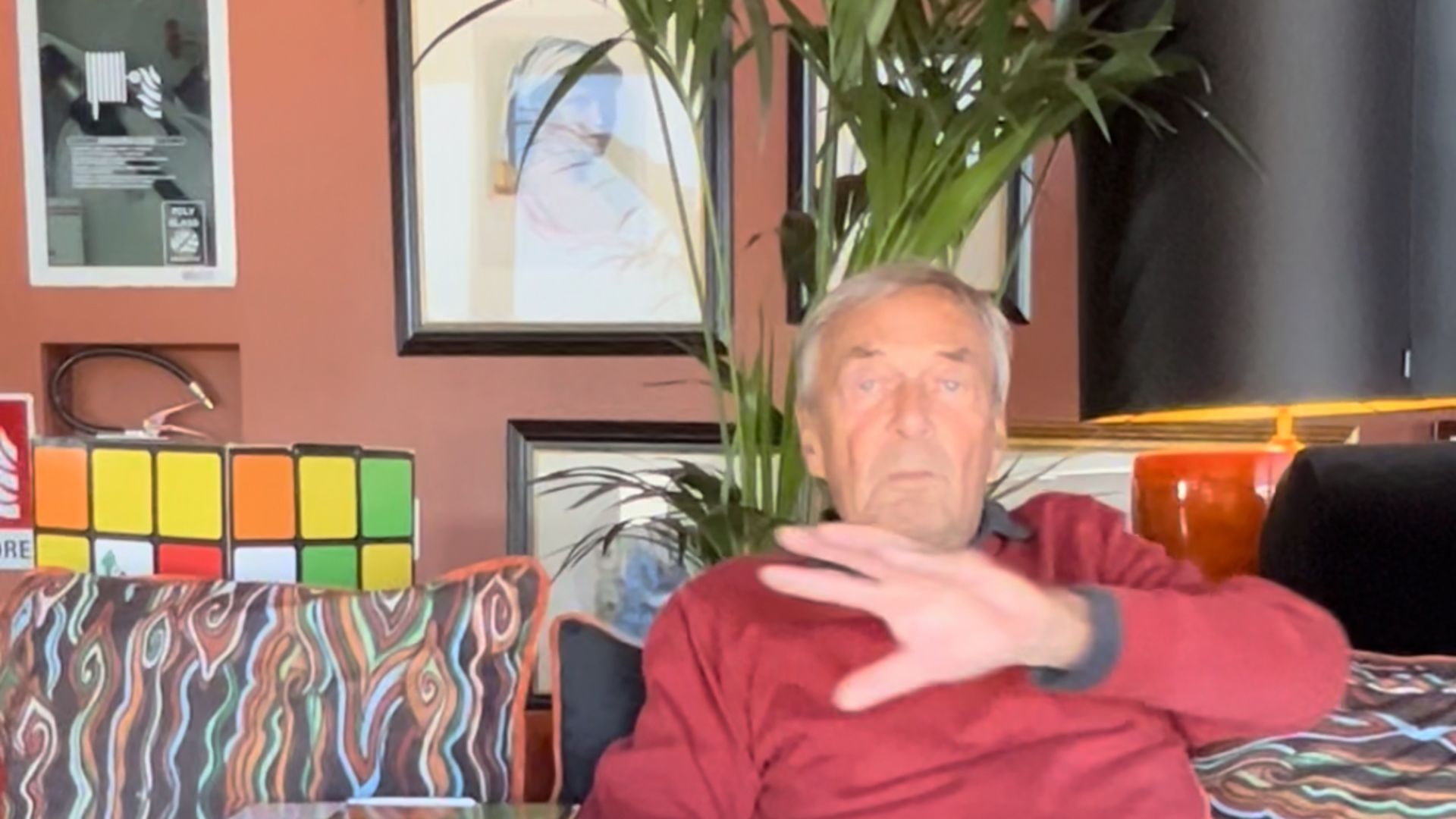 Watch L'intervista a Ernő Rubik, l'inventore del famoso cubo | Wired Italia
