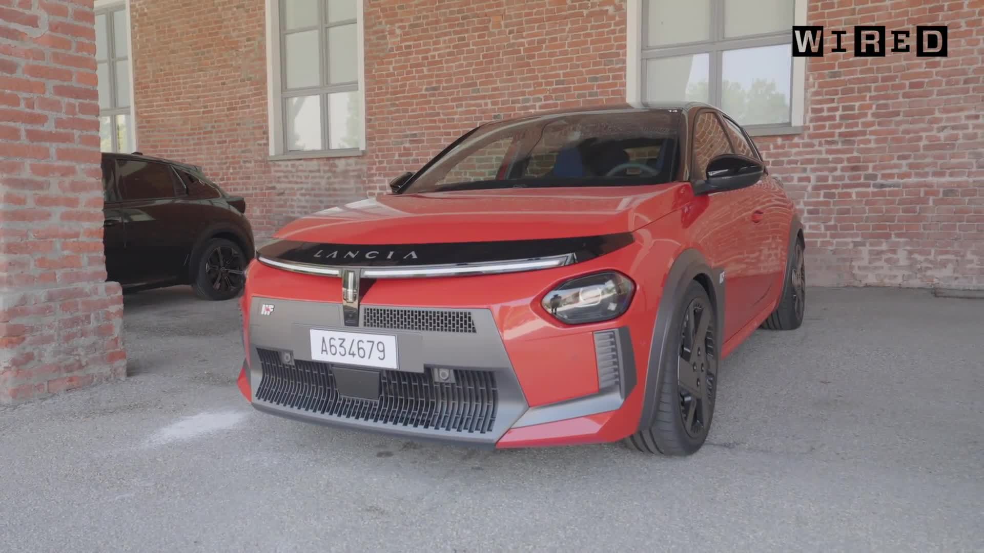Watch Incontro ravvicinato con Lancia Ypsilon HF elettrica | Wired Motori | Wired Italia