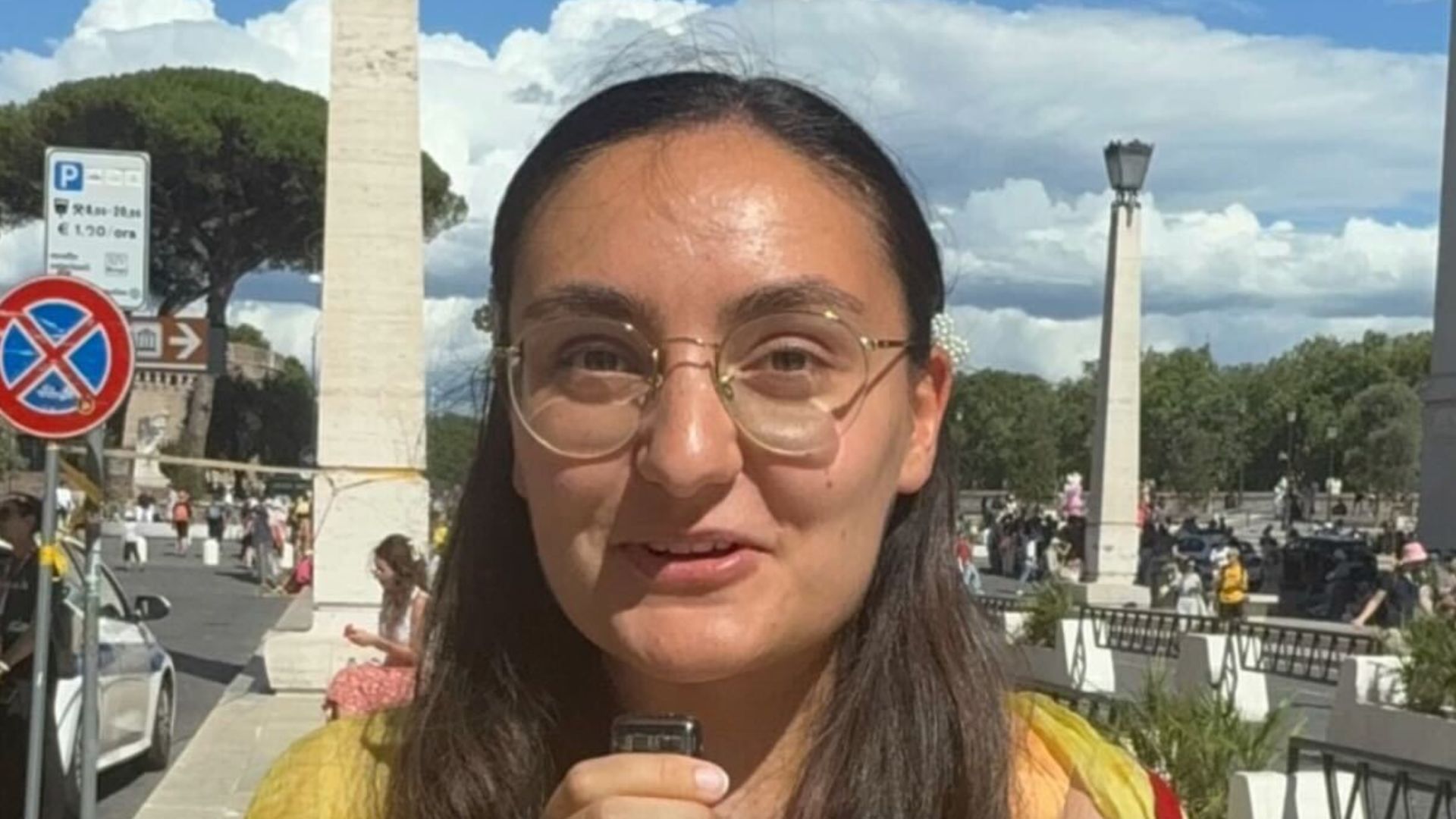Watch Abbiamo intervistato la creator cattolica più virale di TikTok ...