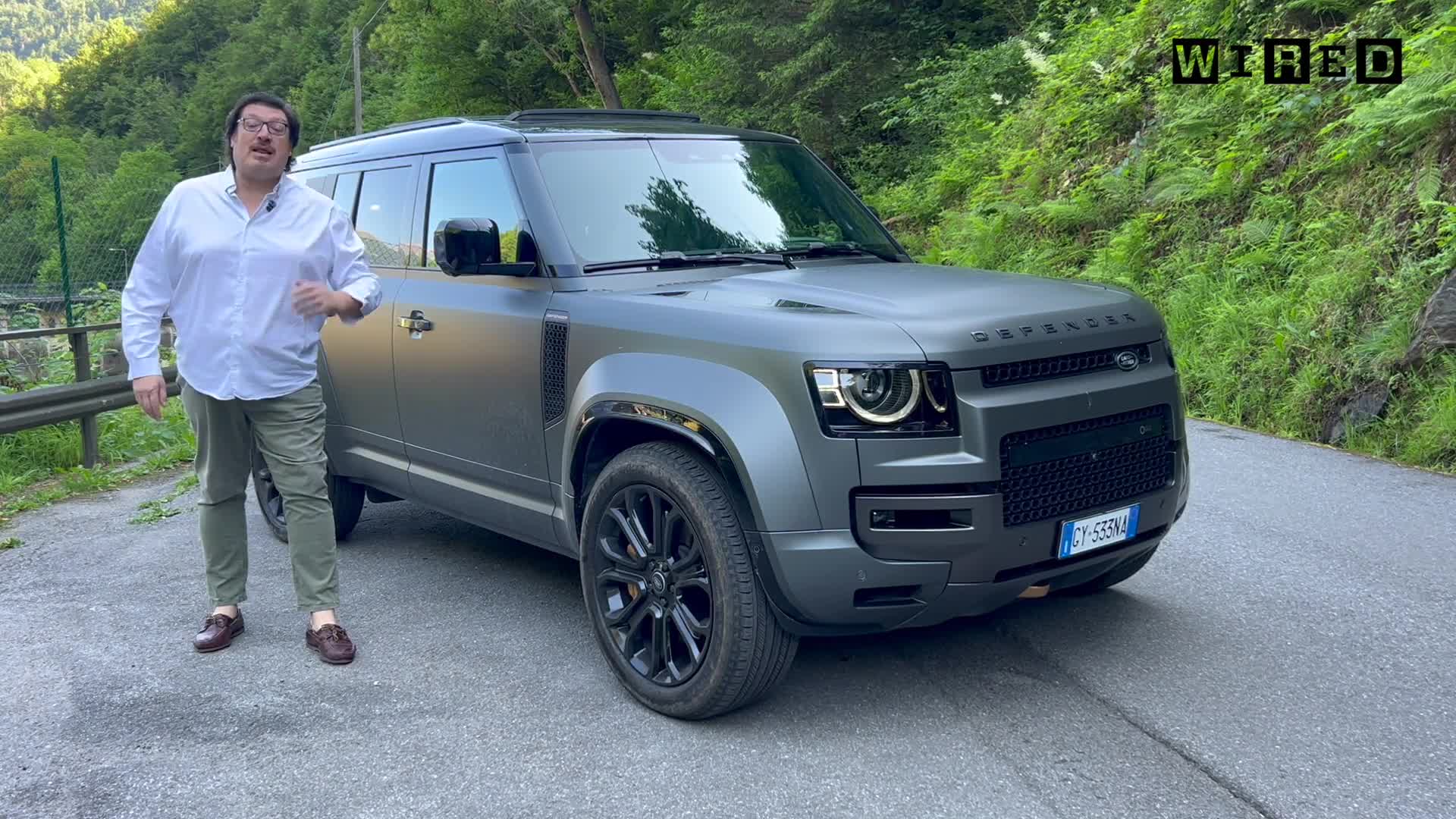 Watch Defender Octa: un diamante tra le dune | Wired Motori | Wired Italia